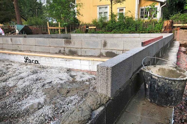 HybridSystem | Autotallin rakentaminen – talveksi uuteen miesluolaan